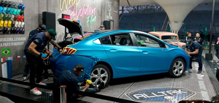 Descubre las Ventajas del Ploteado Vehicular con Vinilo Alltak - Serimax